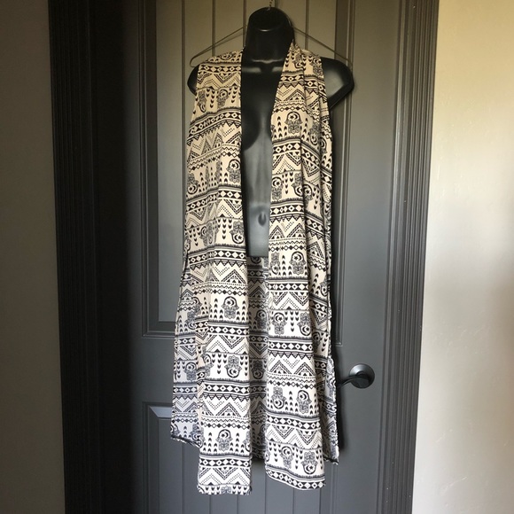 LuLaRoe | Tops | Lularoe Long Sleeveless Cardigan Duster Cover Up ...